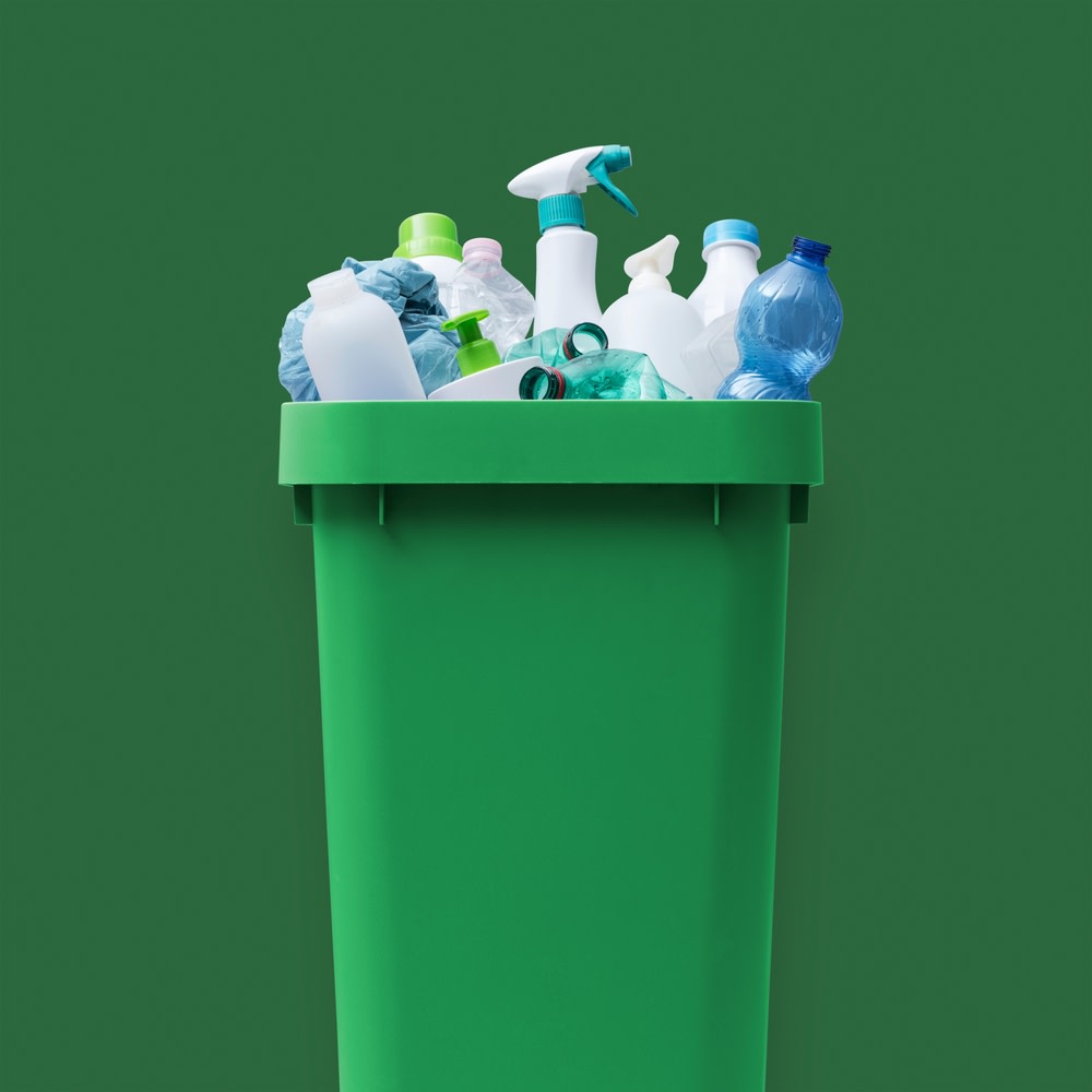 Bahaya Sampah Plastik yang Perlu Diketahui - RINSO | Rinso